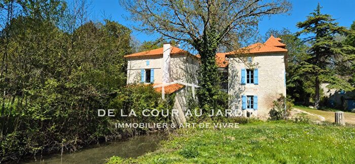Lacour - Maison 12 pièces à vendre