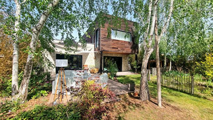 Maison à louer - Pont-du-Château - 5 pièces - 3 chambres
