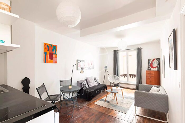 Appartement à vendre - Paris e , Montmartre, Sacré Coeur, Abbesses - 3 pièces - 2 chambres