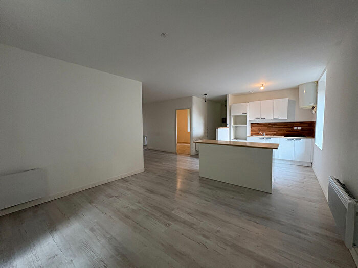 Vienne, Saint-Martin : Appartement 3 pièces à louer