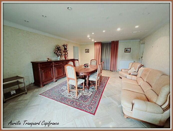 Maison à vendre - Loulay - 8 pièces - 4 chambres