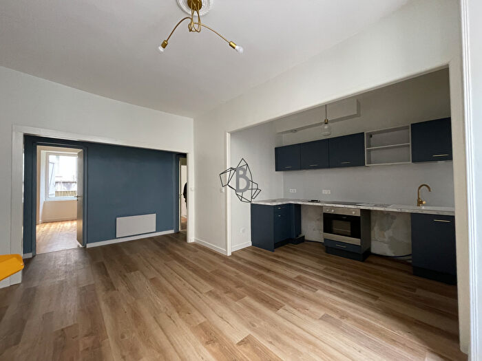 Rodez, Centre historique, Vieux-Rodez : Appartement 3 pièces à louer