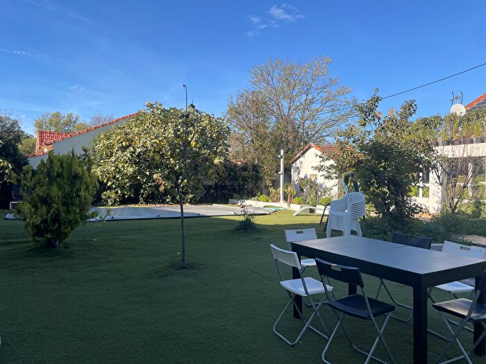 Maison à vendre - Plan-de-Cuques - 9 pièces - 7 chambres