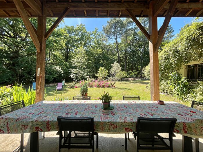 Maison 8 pièces à vendre à Blasimon