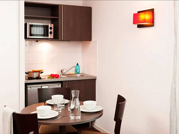 Appartement à louer - Trois Quartiers-Centre Ville, Poitiers - 1 pièce