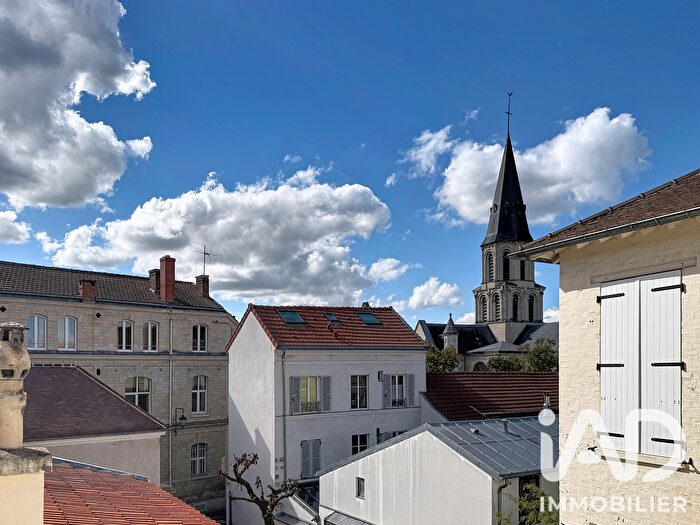 Appartement 4 pièces à Rueil-Malmaison, Coeur de Ville, à vendre