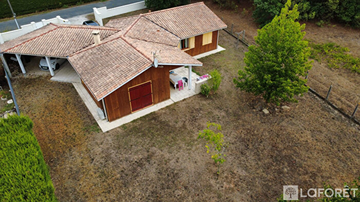 Laruscade - Maison 4 pièces à vendre