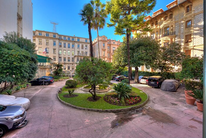 Appartement à vendre - Nice, Carabacel - 4 pièces - 3 chambres