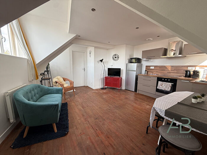 Appartement 2 pièces à Lille, Moulins, à louer