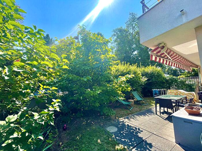 Maisons à vendre et appartements à louer - 1