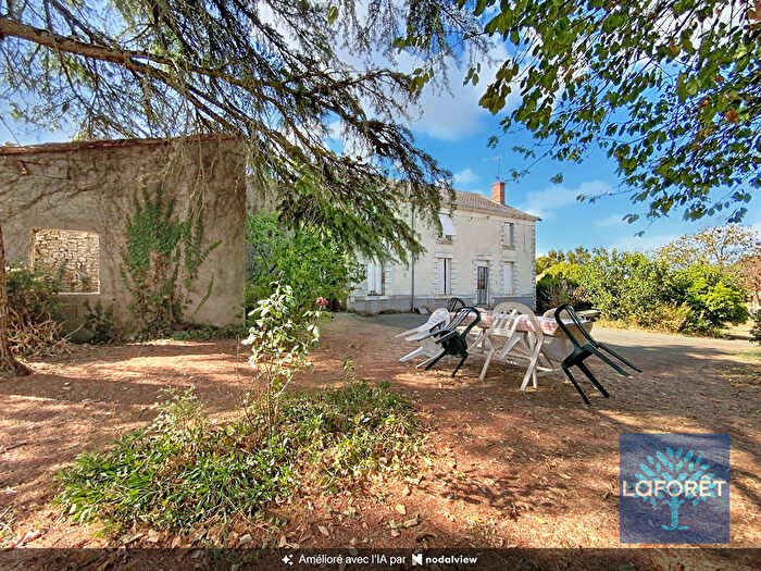 Chantonnay : Maison 7 pièces à vendre