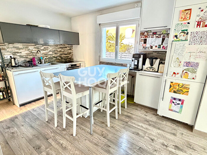 Maison à vendre - Mennecy, Acacias, Zone dActivité Montvrain - 7 pièces - 4 chambres