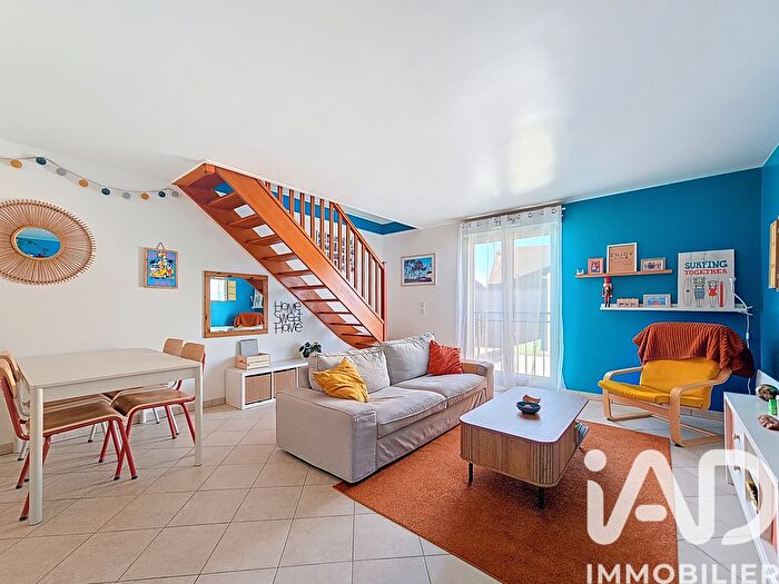 Appartement à vendre - Mandres-les-Roses - 3 pièces - 2 chambres