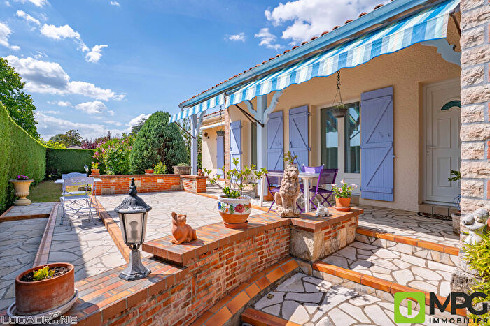 Maison 5 pièces à Bias, à vendre