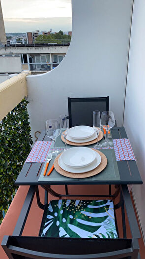 Appartement à vendre - Neuilly-sur-Marne, Fauvettes Sud - 3 pièces - 2 chambres