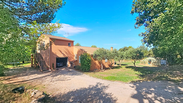 Maison 5 pièces à vendre - Saint-Maximin-la-Sainte-Baume, Centre-ville