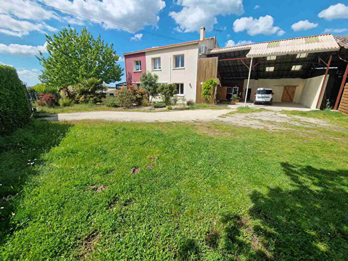 Maison à vendre - Saint-Palais - 7 pièces - 5 chambres