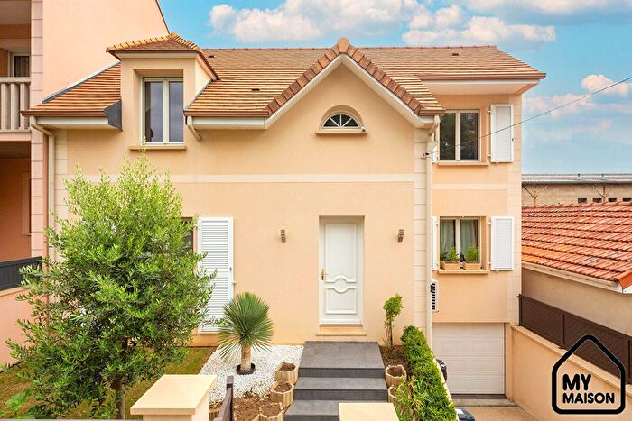 Maison à louer - Vaillant Couturier, Bezons - 5 pièces - 3 chambres