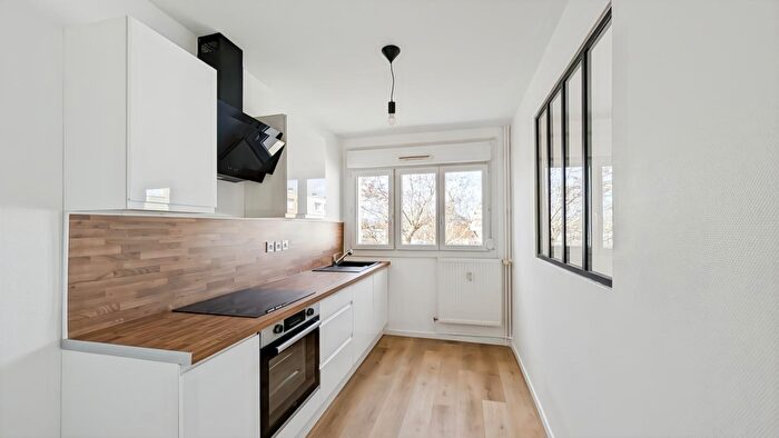 Appartement à vendre - Longvic - 2 pièces - 1 chambre