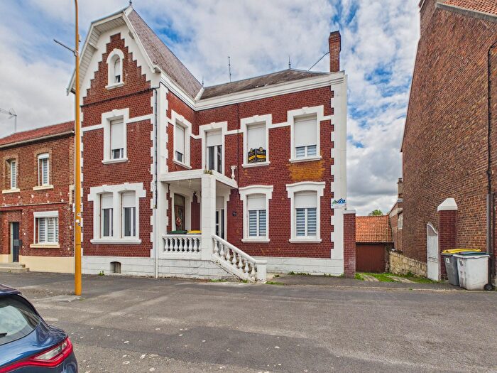 Le Catelet : Maison 11 pièces à vendre
