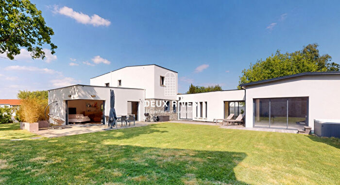 Maison à vendre - Mauves-sur-Loire - 6 pièces - 5 chambres