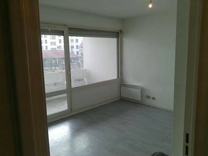 Croix Luizet, Villeurbanne : Appartement 1 pièce à louer