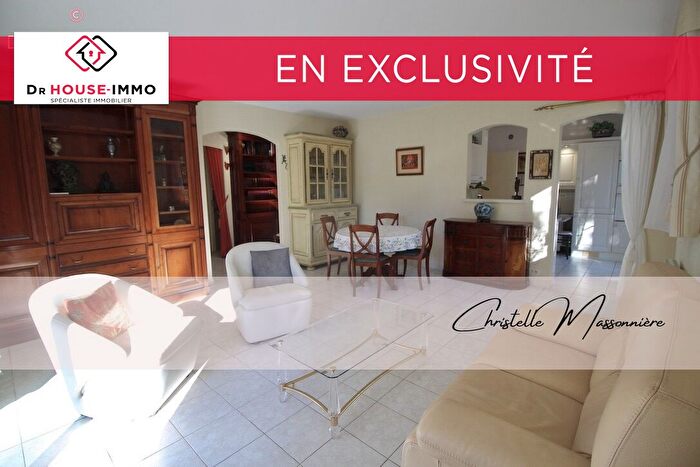 Appartement à vendre - Cavalaire-sur-Mer, Castillane, Vivards, Roseraie, Rigaud, Cros de Mouton - 4 pièces - 3 chambres