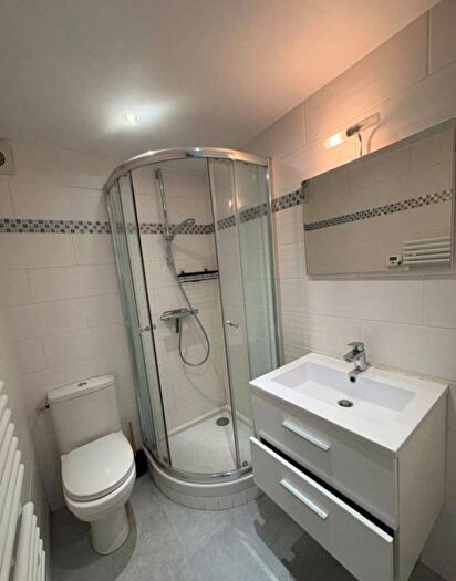 Appartement à louer - Centre Ville, Maurepas - 1 pièce