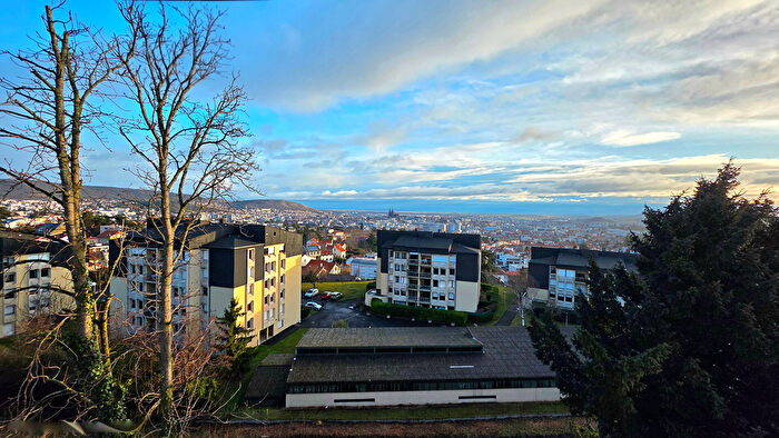 Appartement à vendre - Chamalières, Royat - 4 pièces - 3 chambres