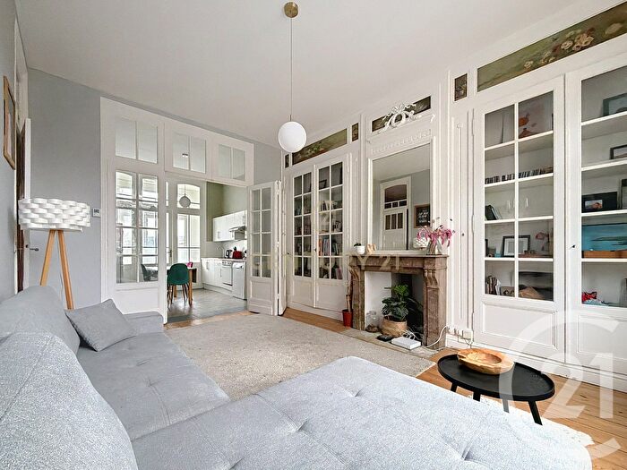 Appartement à louer - La Madeleine, Grand Boulevard - 3 pièces - 2 chambres