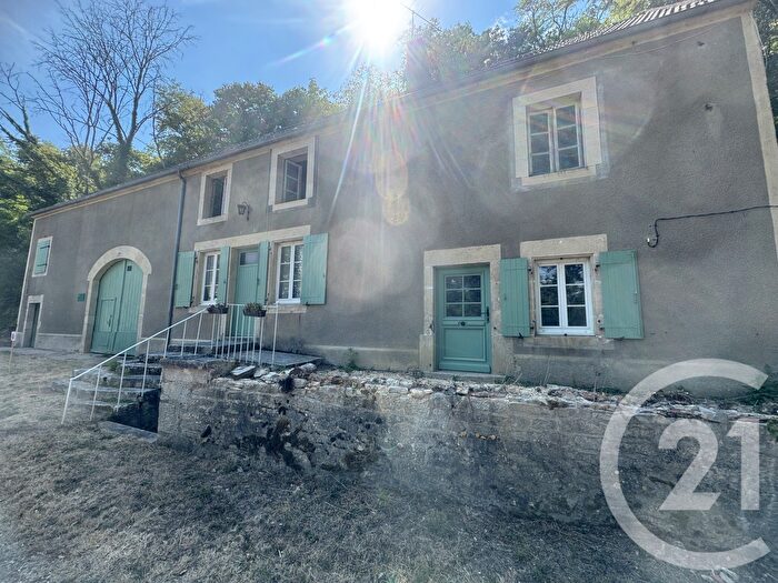 Maison 4 pièces à Chevroches, à vendre