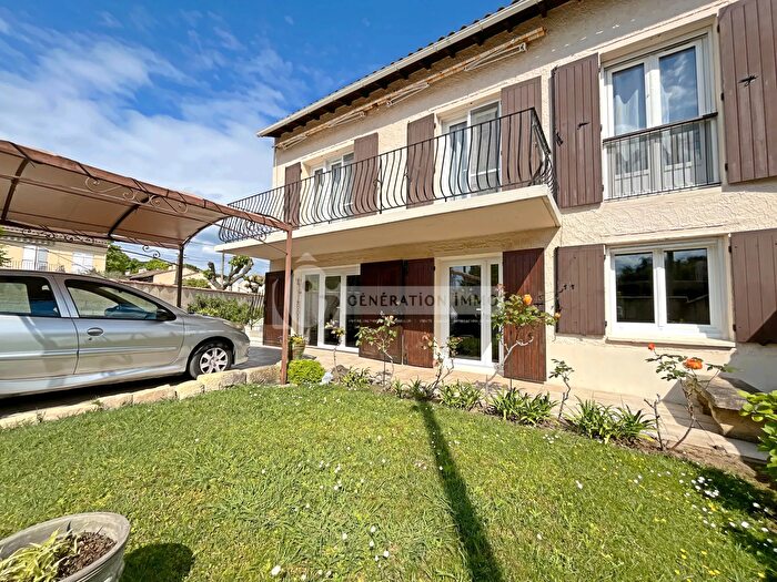 Maison à vendre - Arles, Pont de Crau, Moulès - 6 pièces - 3 chambres