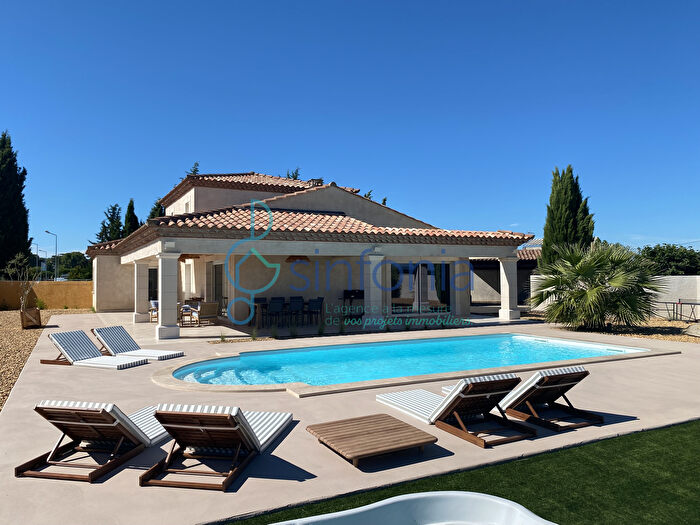 Maison à vendre - Saint-Geniès-de-Malgoirès - 6 pièces - 4 chambres