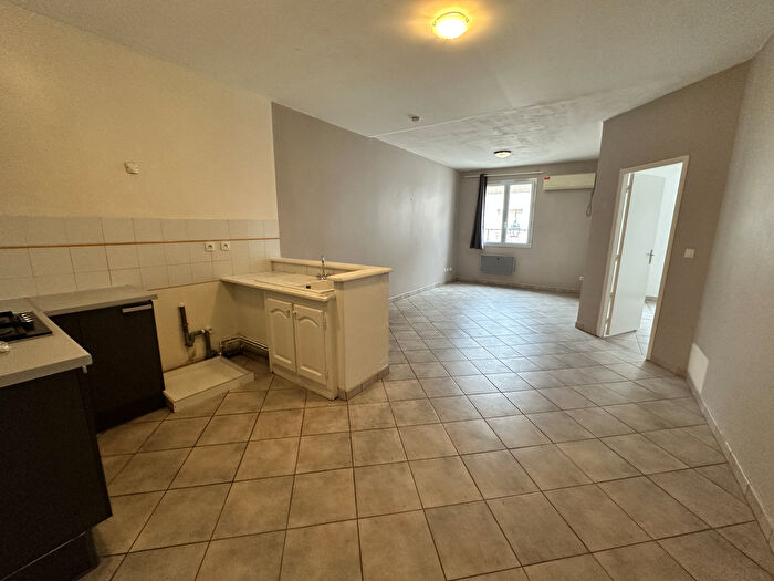 Appartement à louer - Villeneuve-sur-Lot, Saint-Etienne - 3 pièces - 2 chambres