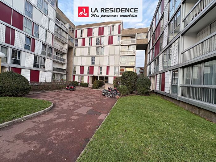 Appartement à vendre - Pierrefitte-sur-Seine - 3 pièces - 1 chambre