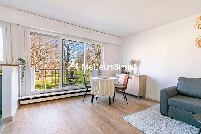 Rueil-Malmaison, Richelieu, Chataigneraie : Appartement 1 pièce à vendre