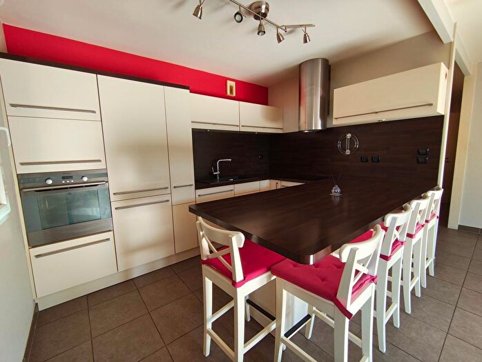 Appartement à vendre - Épône - 4 pièces - 3 chambres