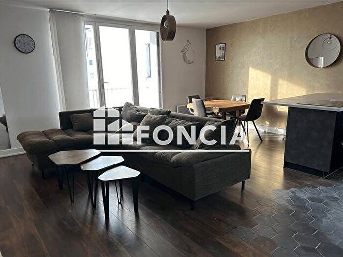 Appartement à louer - Le Bourg, Saint-Jean-le-Blanc - 3 pièces - 2 chambres