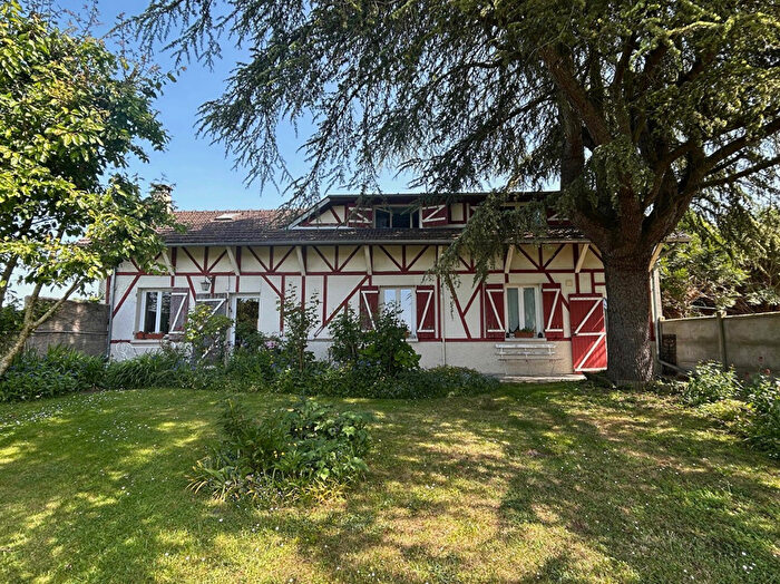 Forêt-la-Folie - Maison 6 pièces à vendre