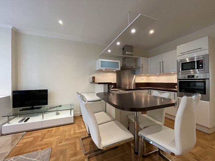 Appartement à vendre - Limoges, Centre-ville, Hôtel de Ville, Emailleurs - 4 pièces - 2 chambres