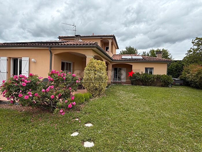 Maison 5 pièces à Vallesvilles, à louer