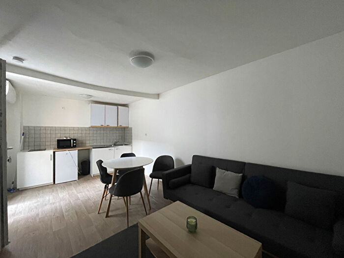 Appartement à louer - Chartres, Centre-ville - 2 pièces - 1 chambre