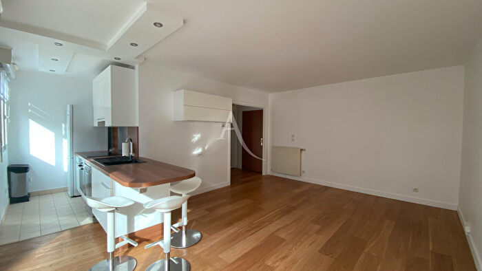 Asnières-sur-Seine, Centre-ville - Appartement 2 pièces à vendre