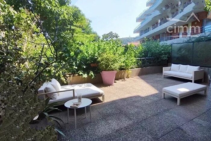 Appartement à vendre - Échirolles, Centre-ville - 4 pièces - 3 chambres