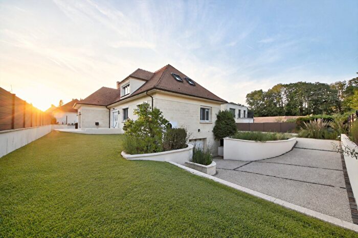 Maison 8 pièces à vendre - Magny-les-Hameaux