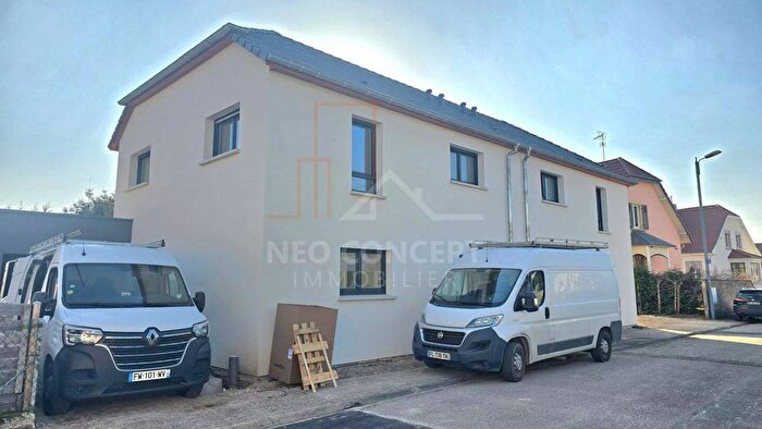 Maison à louer - Metzgerhof-Hundshof-Schloessel Château Fia, Haguenau - 4 pièces - 3 chambres