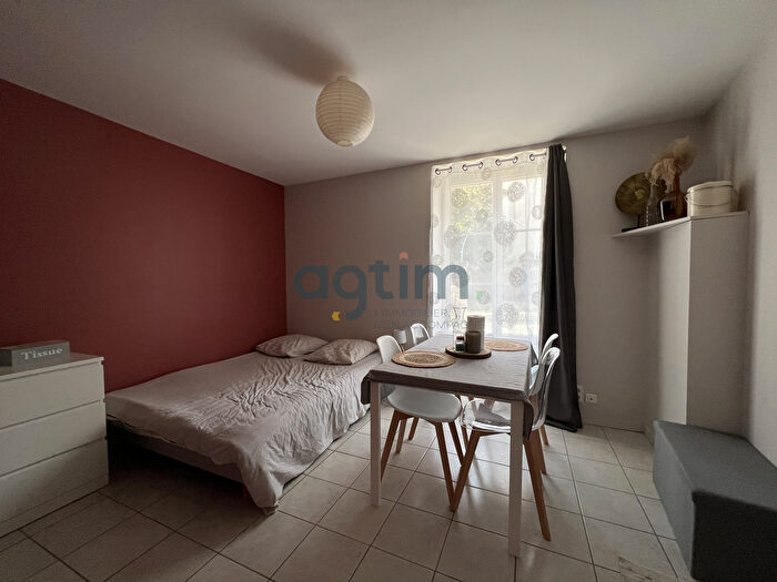 Appartement à louer - La Roche-sur-Yon, Pentagone, Pont-Morineau - 1 pièce