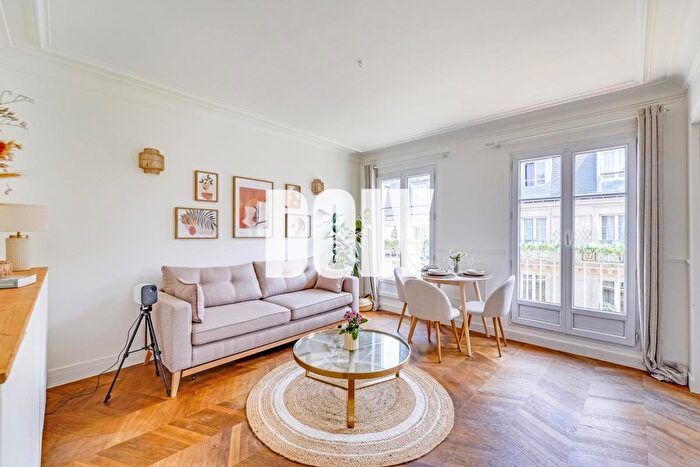 Appartement 2 pièces à Paris 18ème, à vendre