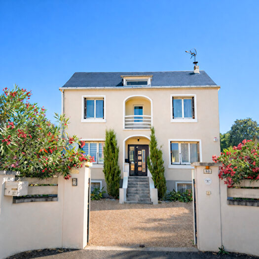 Maison à vendre - Lormaye - 7 pièces - 5 chambres