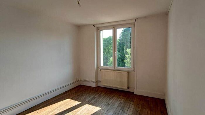 Gare Nord et Ouest, Charleville-Mézières : Appartement 2 pièces à louer